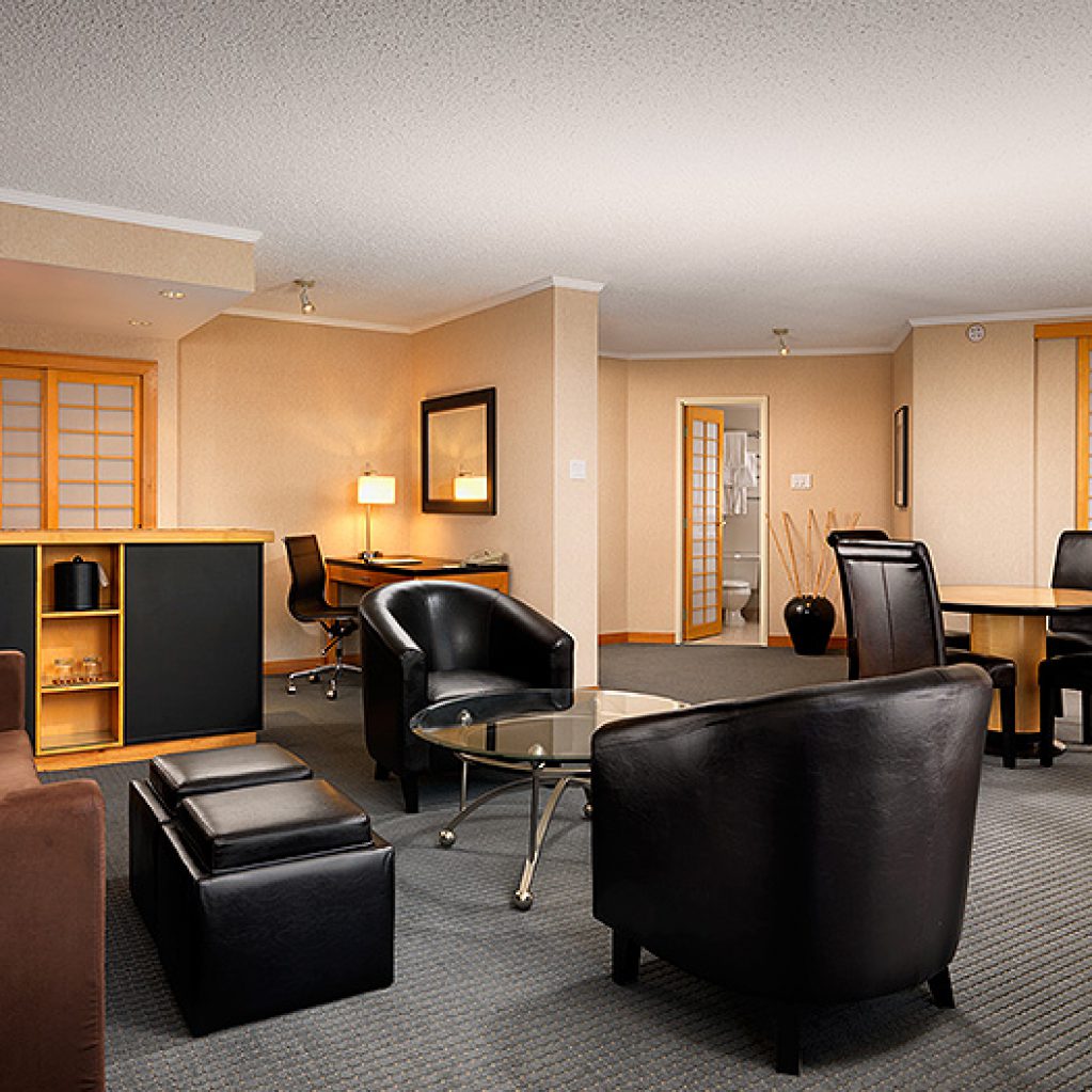 Luxury 5 Star Hotel Suites - Inn at Laurel Point